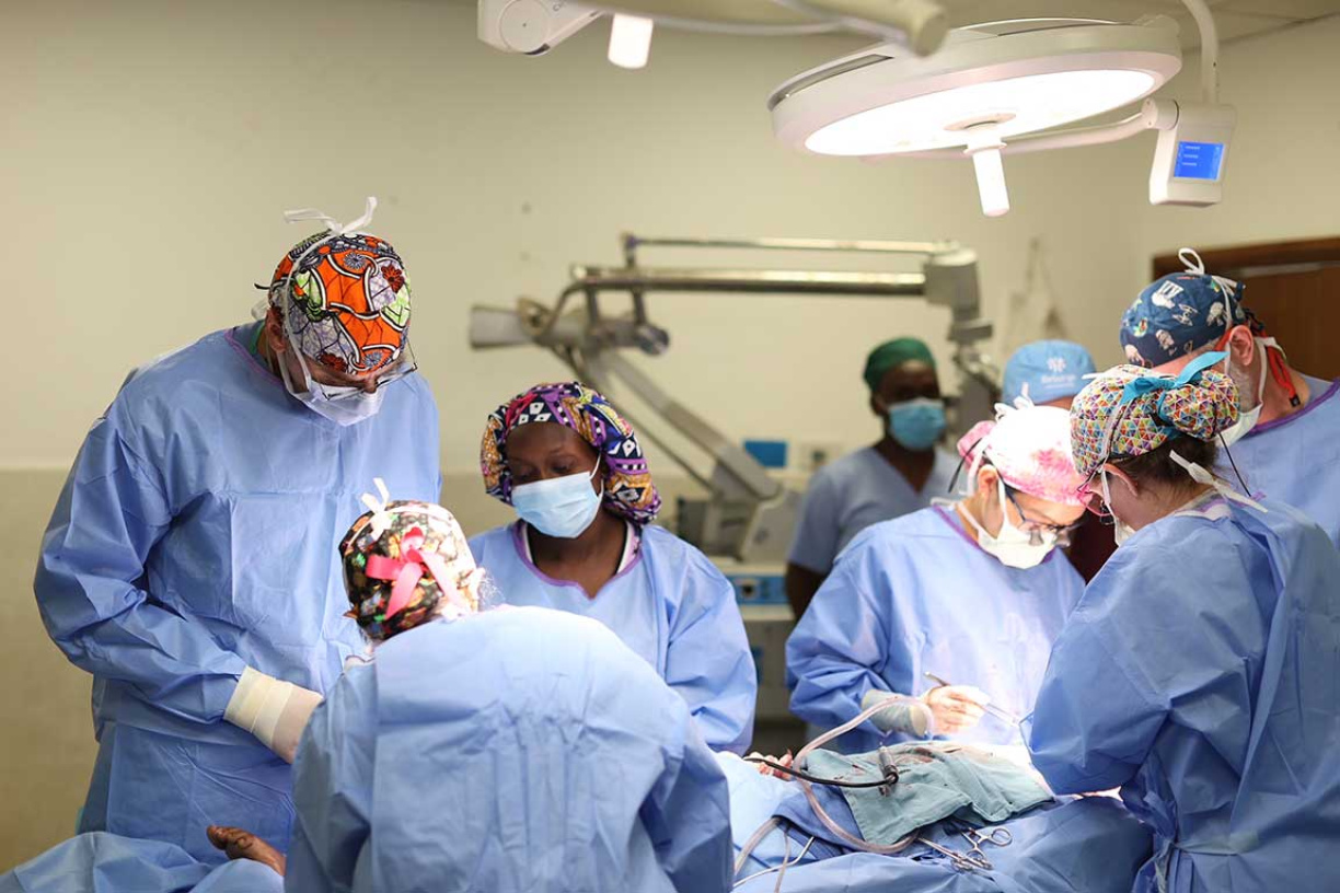 Head and Neck, Cranial Base and Microvascular Reconstructive Surgery ...